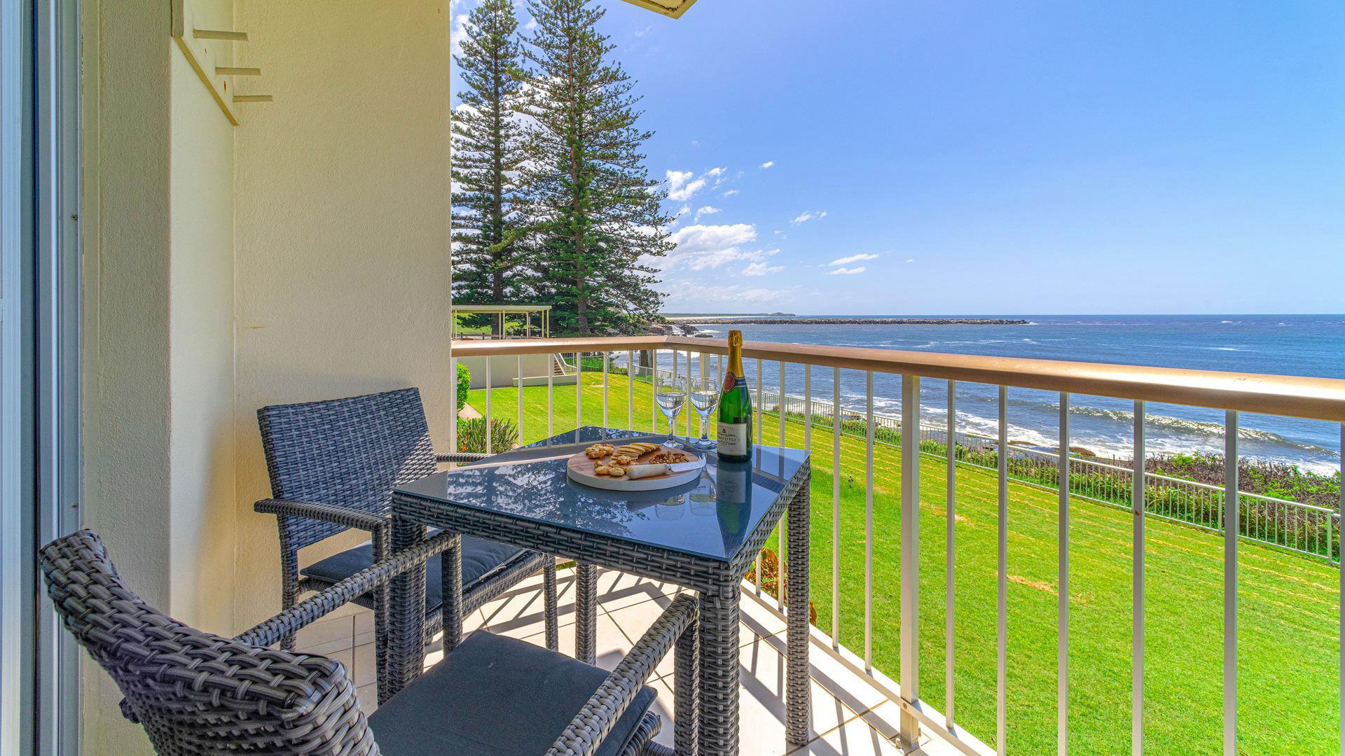 Craigmore On The Beach Unit 10 | Property | Lifestyle Holidays Yamba
