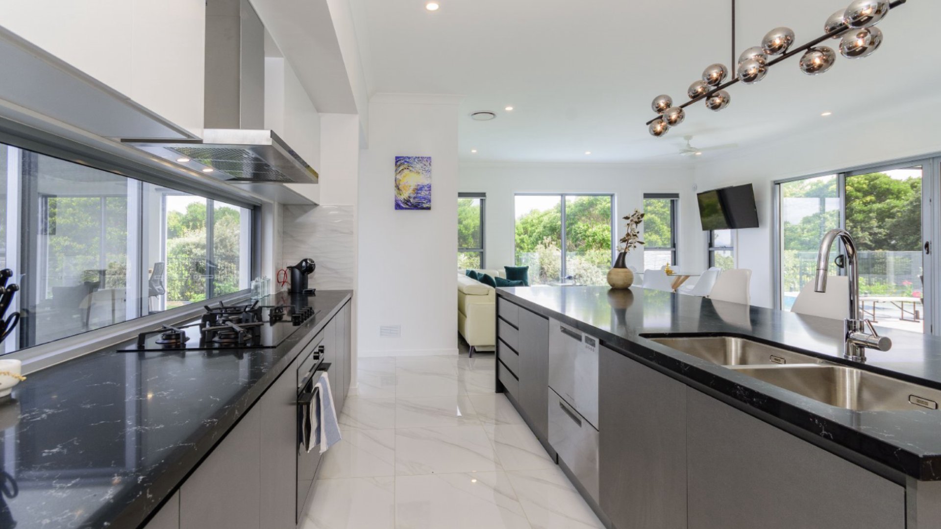 Solander Sanctuary By The Water | 2 Solander Esplanade Banksia Beach ...